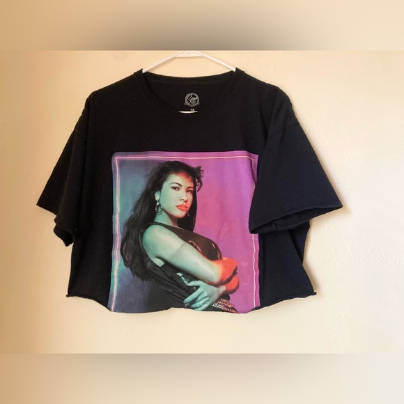 selena | Tops | Selena Quintanilla Tshirt Size X Adult Selena Official ...
